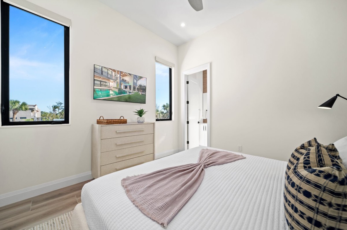 Point of Paradise - 7007 | Siesta Key, FL | The Cottages on the Key