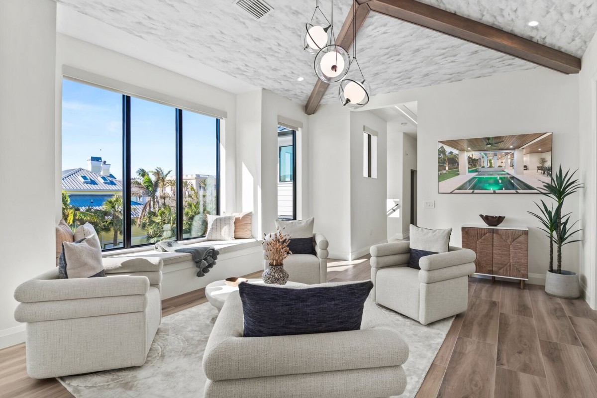 Point of Paradise - 7007 | Siesta Key, FL | The Cottages on the Key