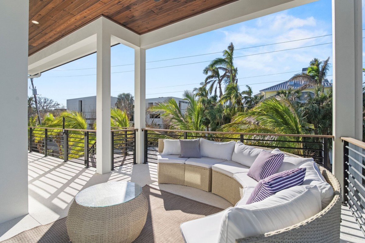 Point of Paradise - 7007 | Siesta Key, FL | The Cottages on the Key