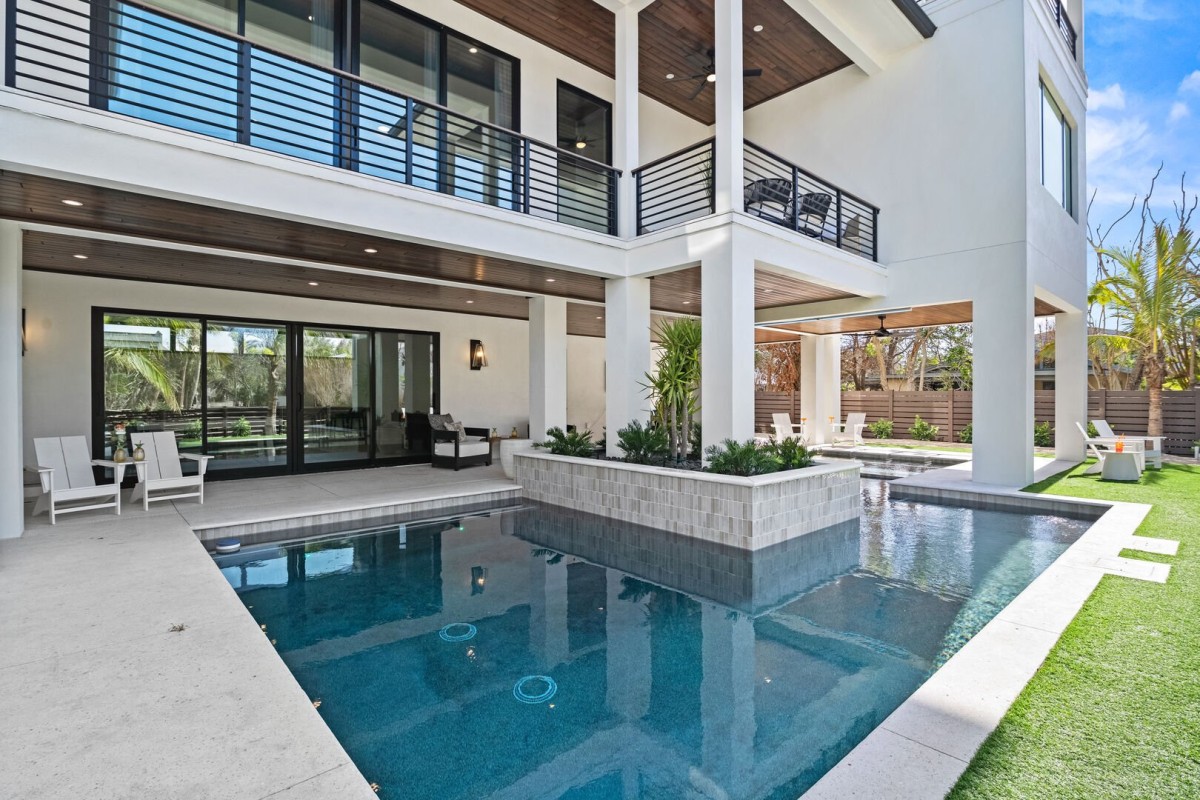 Point of Paradise - 7007 | Siesta Key, FL | The Cottages on the Key