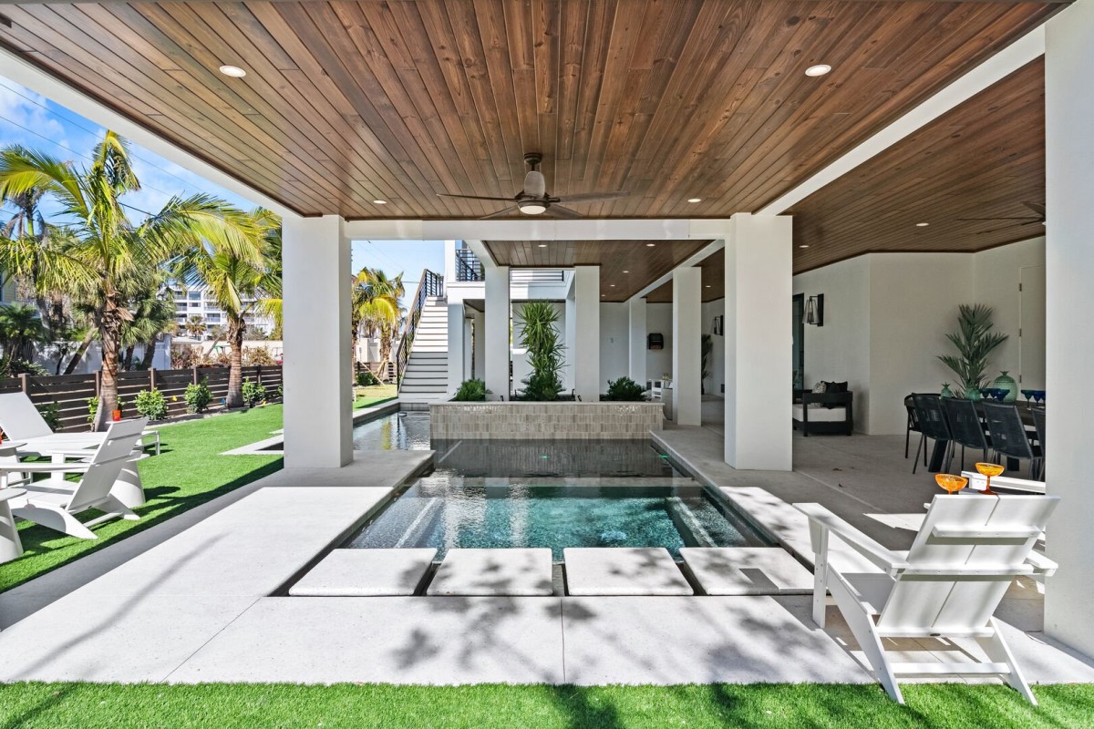 Point of Paradise - 7007 | Siesta Key, FL | The Cottages on the Key