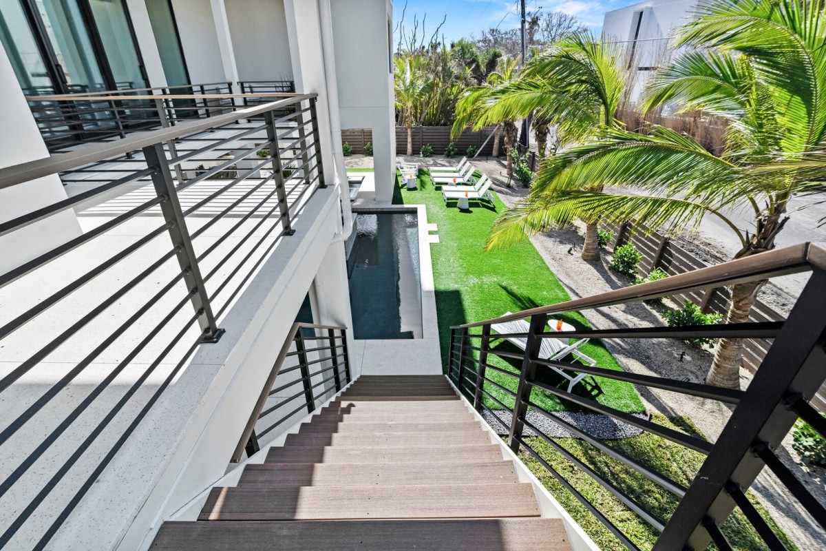 Point of Paradise - 7007 | Siesta Key, FL | The Cottages on the Key