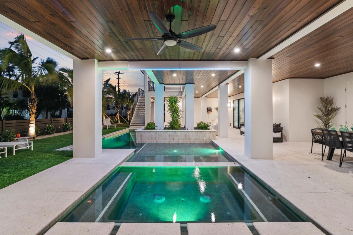 Point of Paradise - 7007 | Siesta Key, FL | The Cottages on the Key