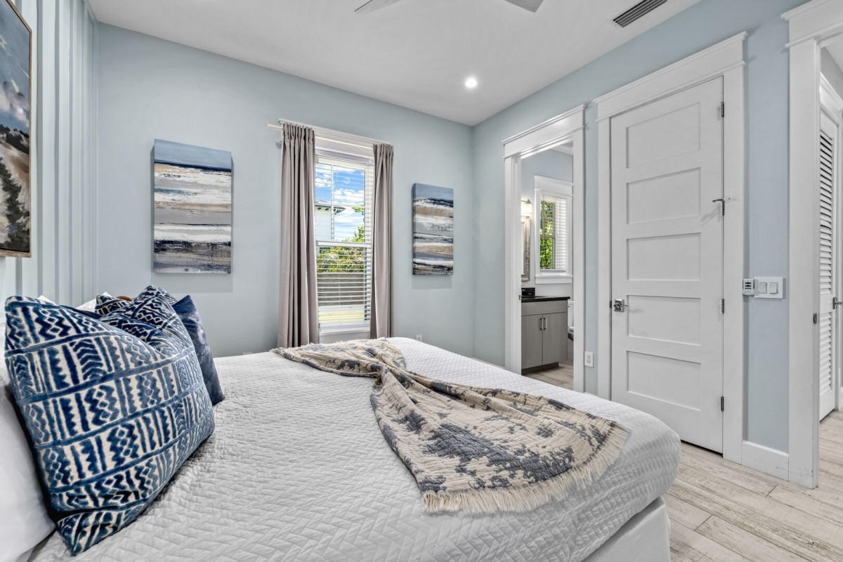Beach Fanta Sea - 149 | Lido Key, FL | The Cottages on the Key
