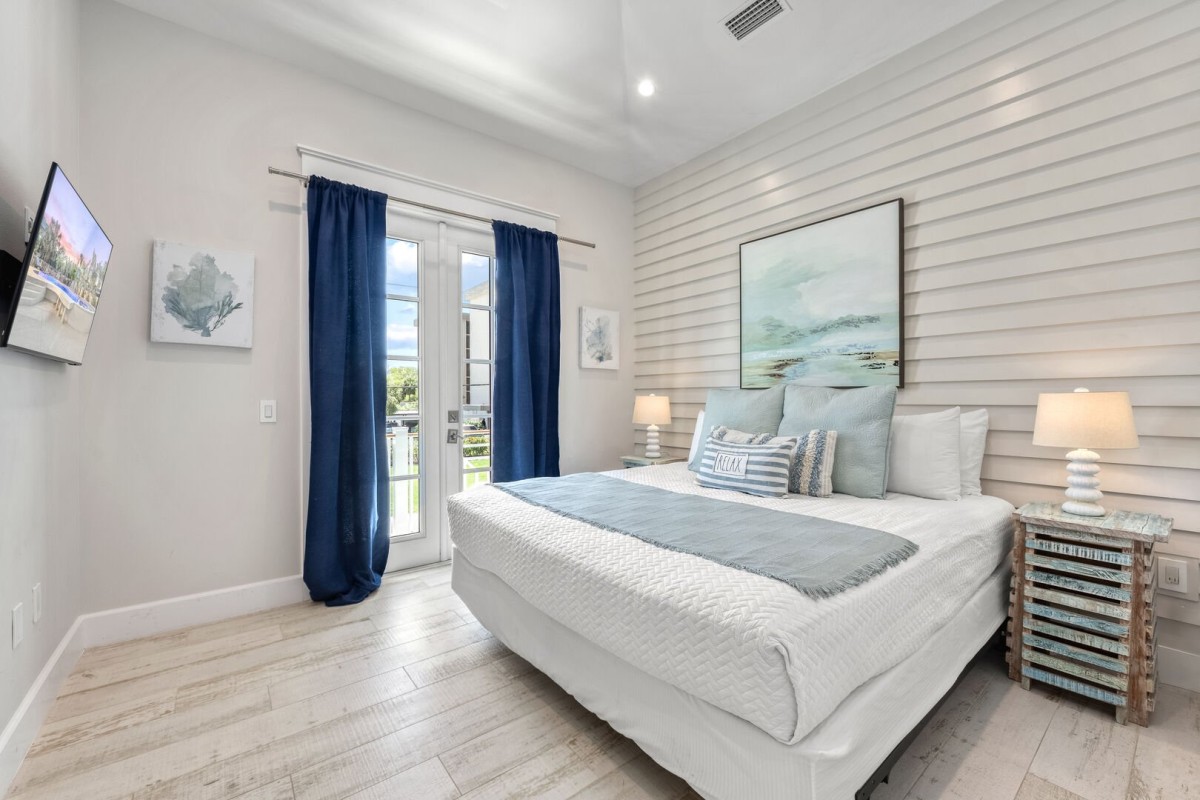 Beach Fanta Sea - 149 | Lido Key, FL | The Cottages on the Key
