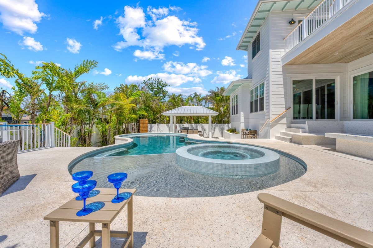 Beach Fanta Sea - 149 | Lido Key, FL | The Cottages on the Key