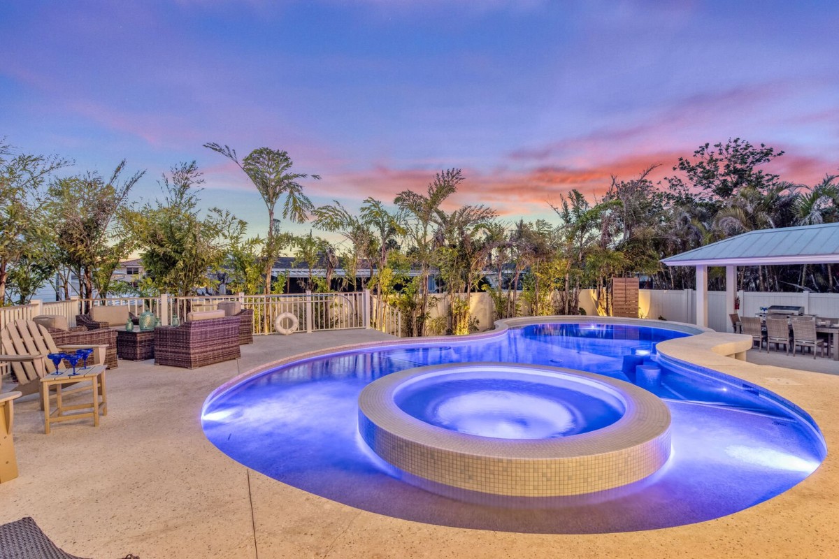 Beach Fanta Sea - 149 | Lido Key, FL | The Cottages on the Key