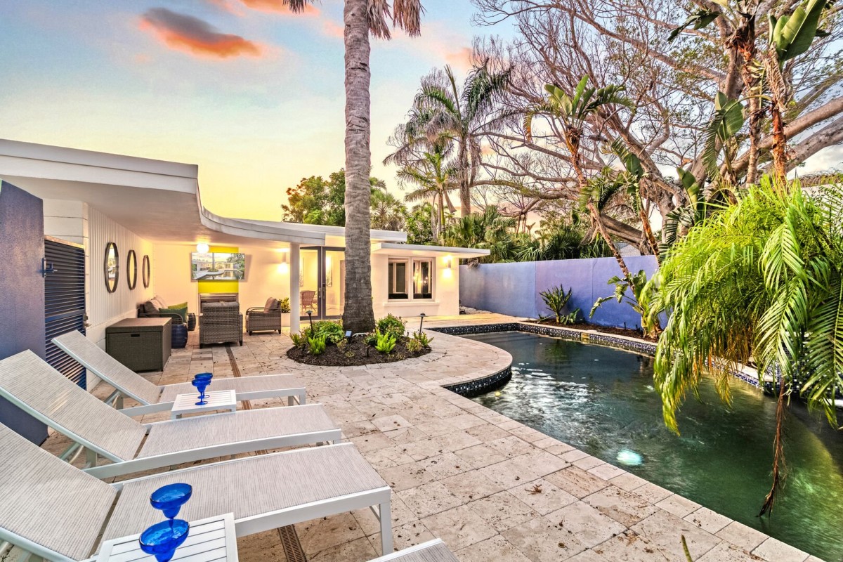 Luxe Oasis - 517 | Lido Key, FL | The Cottages on the Key